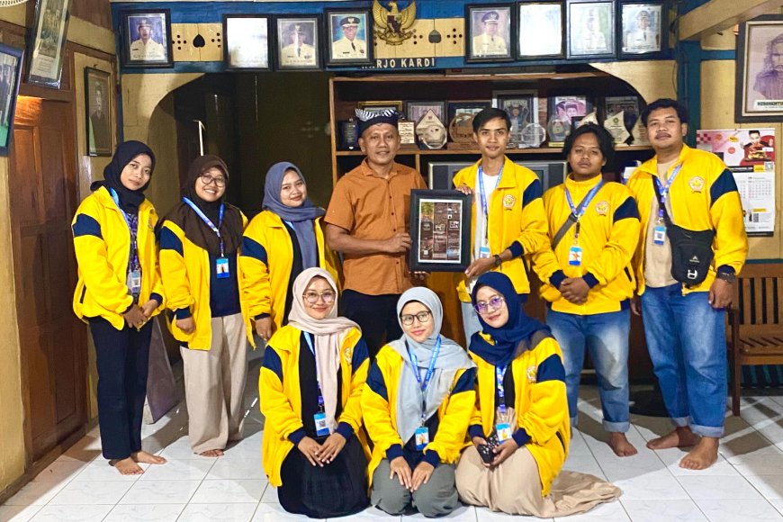 Lestarikan Nilai Lokal, Kelompok 16 KKN-TK Unigoro Serahkan Postcard ...